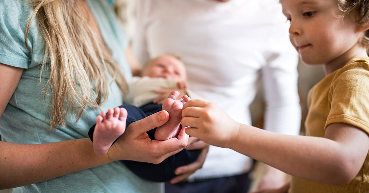 Sibling Adjustment Therapy | Tribeca Therapy