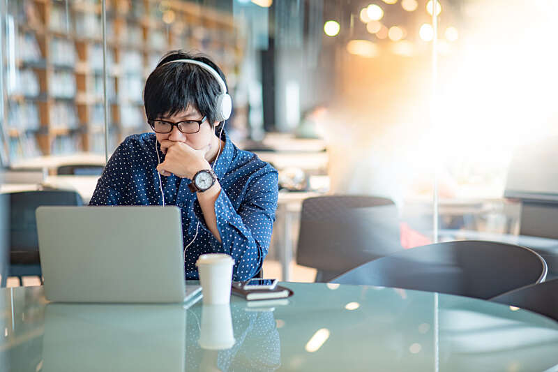 How Parents Can Help Their College Student's Transitional Anxiety ...